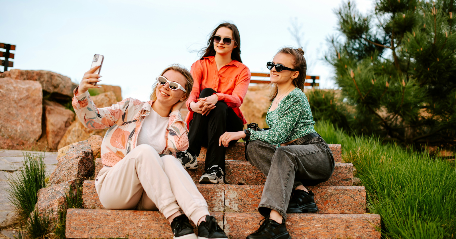 12 zodiac signs ranked from the most social to the most introverted ...